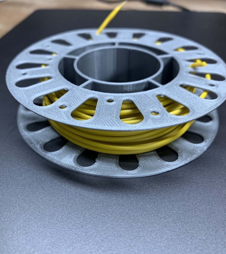 Free STL file MINI SPOOL 🪢・3D printable object to download・Cults