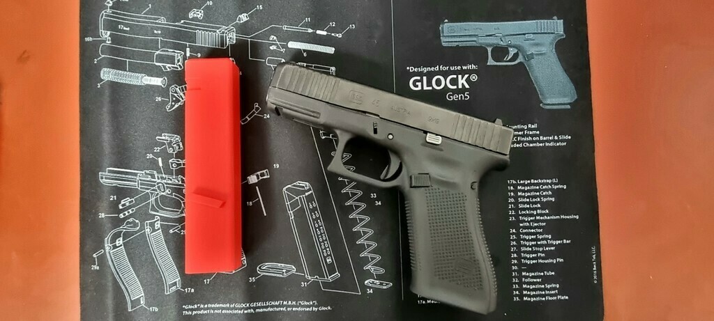 Free 3D file Glock Block vise 🔫・3D printable object to download・Cults