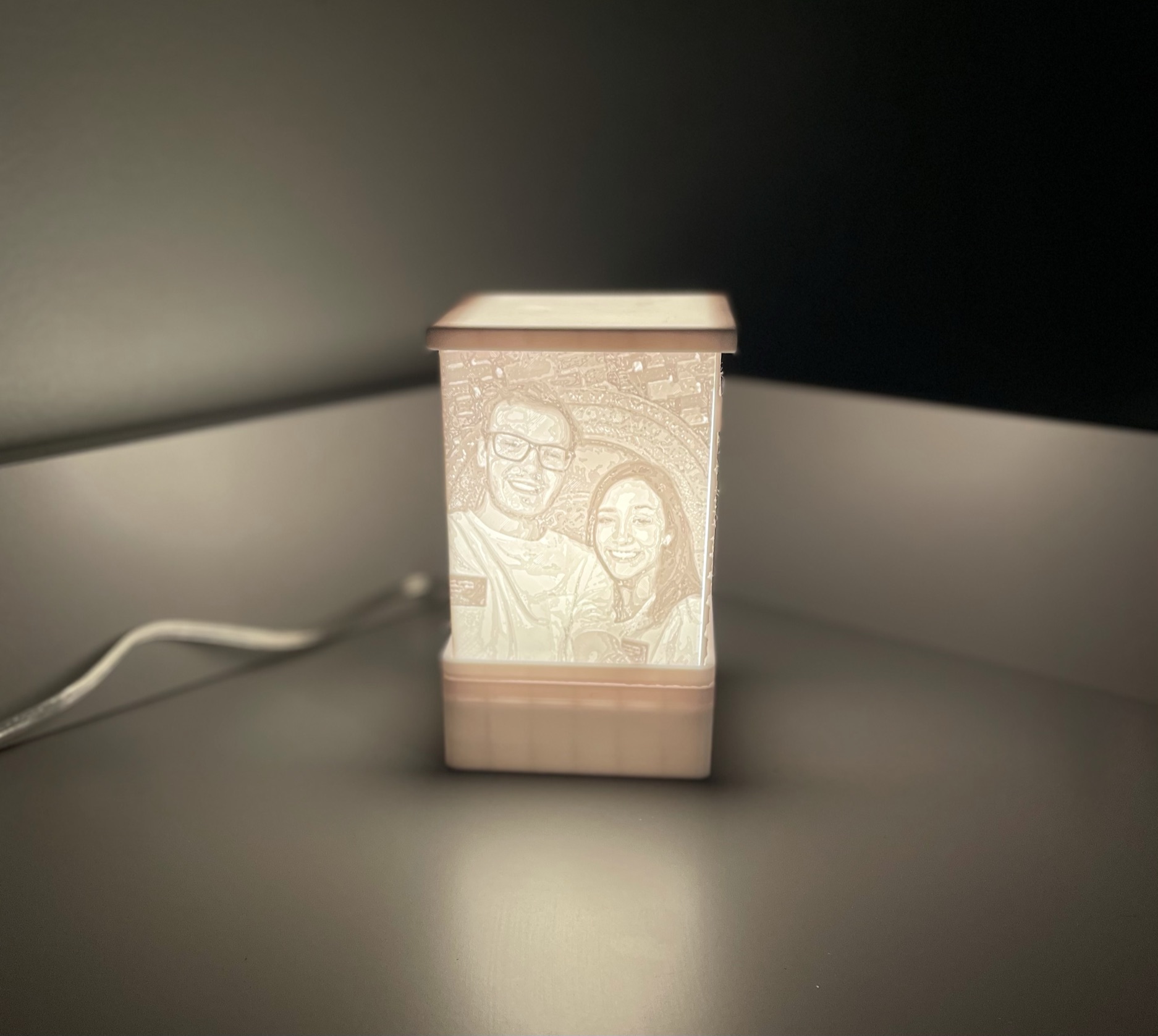 STL file 4-picture lithophane table lamp・3D printer model to download・Cults