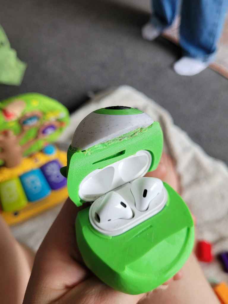 Free 3D file Mike wazowski Airpod case・3D print model to download・Cults