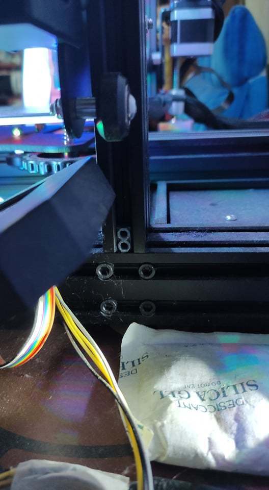 Free STL file LED Strip Remote Holder・3D printable model to download・Cults