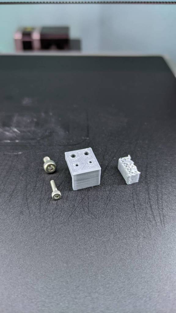 Fichier STL gratuit Test simple - Test de filetage pour les vis M2 M3 ...