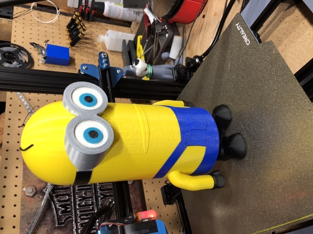 Free STL file Minion Kevin multi color 👹・Design to download and 3D ...