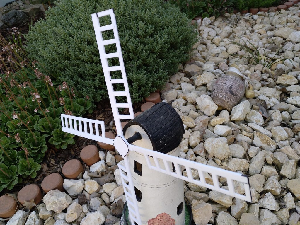 Free STL file Windmill (Wings and Center)・3D printable model to ...