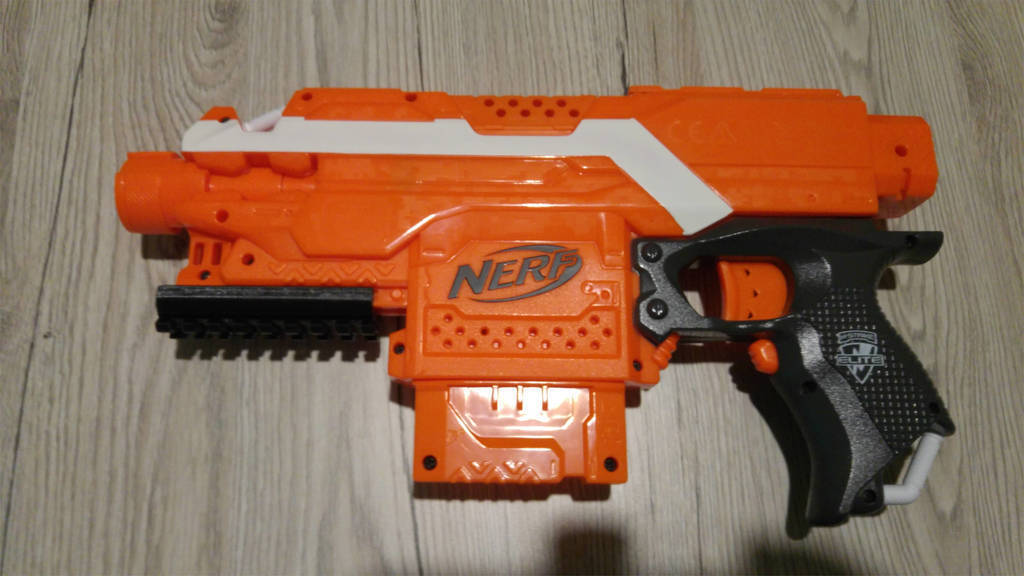 Fichier STL gratuit Rail Picatinny pour Nerf Stryfe・Idée pour ...