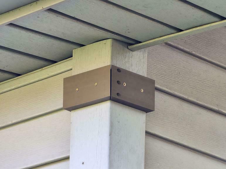 Free 3D file 4" Vinyl Siding Corner Bracket for Ubiquiti G4/G5 Cameras ...