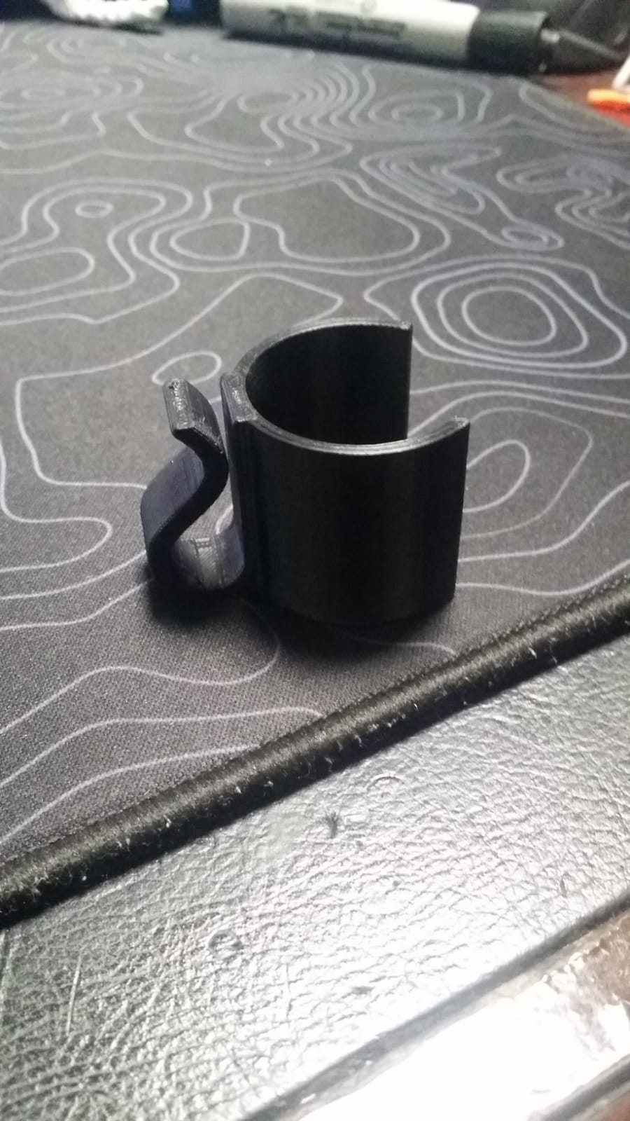 STL file mask hook for quiver・Model to download and 3D print・Cults