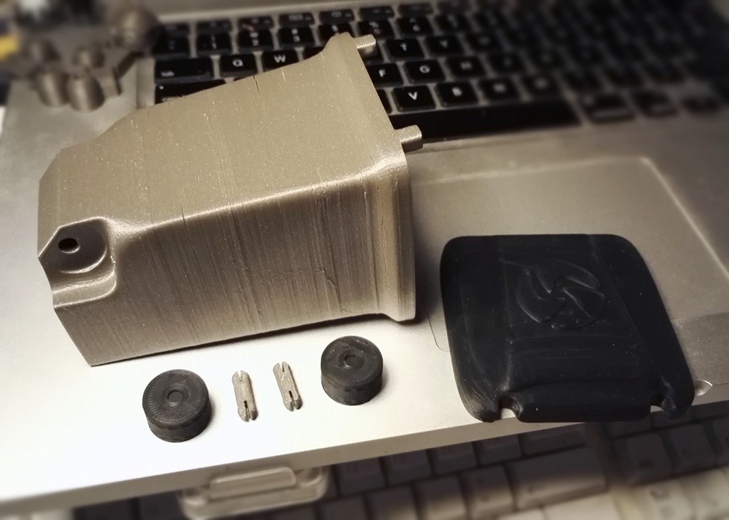 Free 3D file Mini Trash Can with moving wheels 🗑️・3D printing model to ...