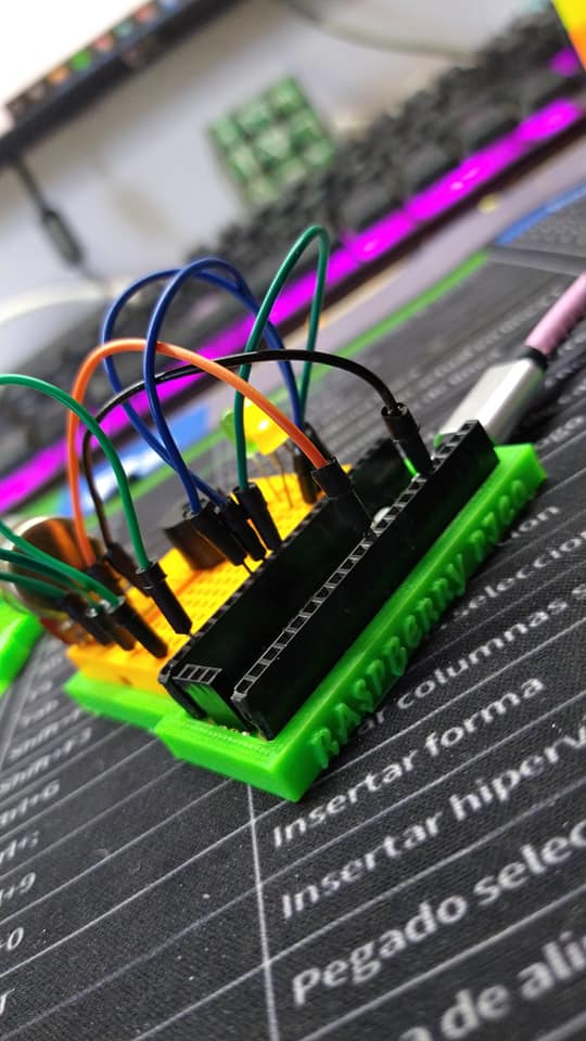 Free STL file Raspberry pi pico + protoboard 170・3D printer design to ...