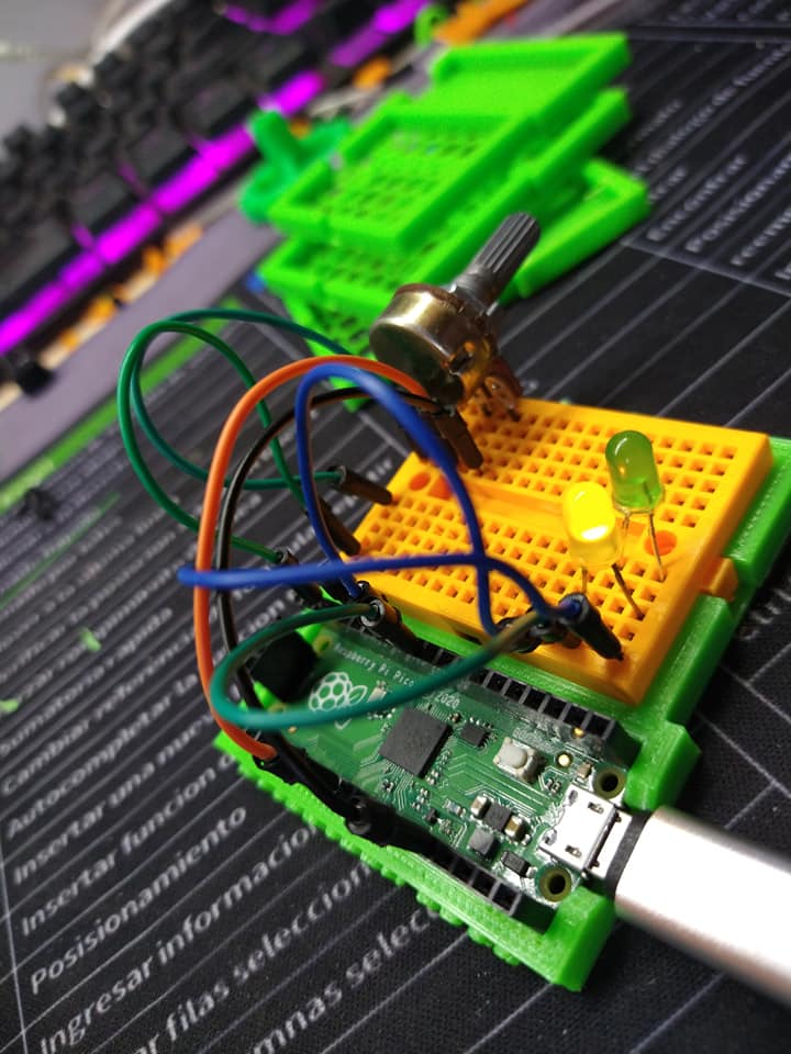 Free STL file Raspberry pi pico + protoboard 170・3D printer design to ...