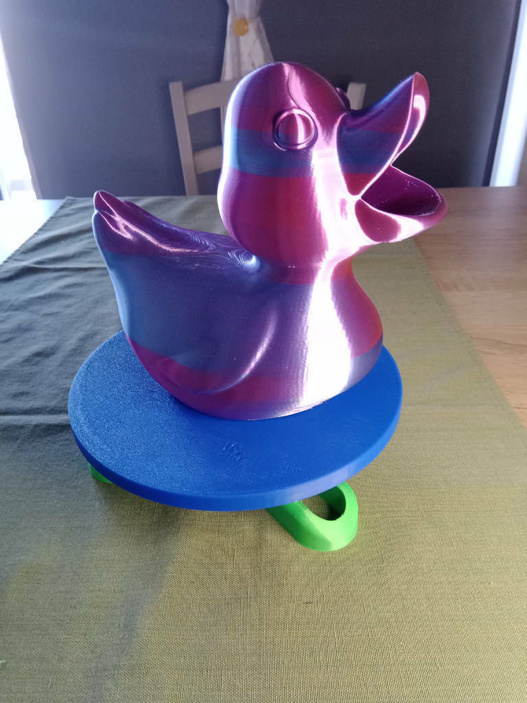 Free STL file Rotating base 🧑‍🔧・3D printer model to download・Cults