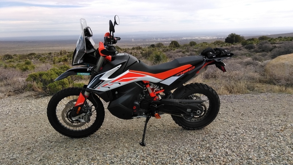 Free STL file KTM 790 Adventure "R" fork cover・3D printable model to ...