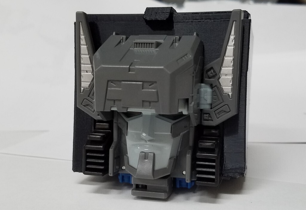 Free STL file Fortress Maximus Head Cover・3D printing model to download ...