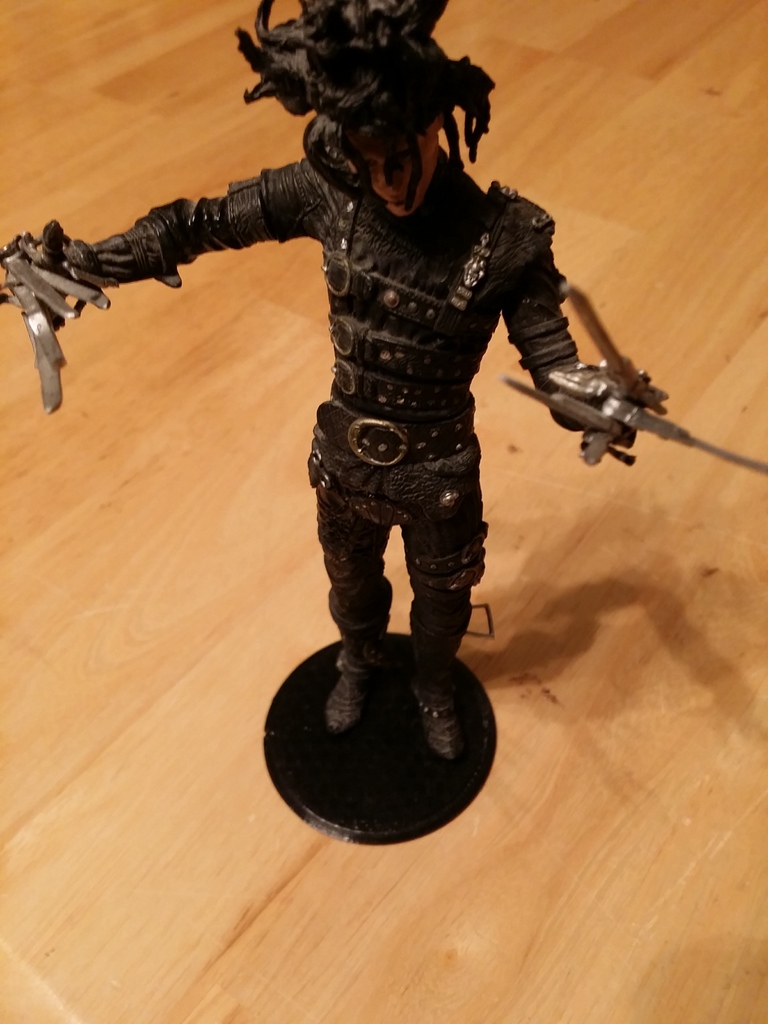 Archivo 3D gratis soporte de figuras mcfarlane・Modelo para descargar y ...