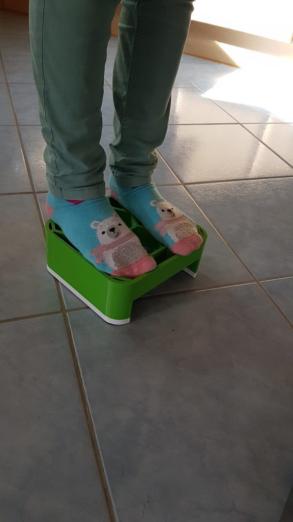 Free STL file Stoolo - Step Stool for Kids・3D printer design to ...