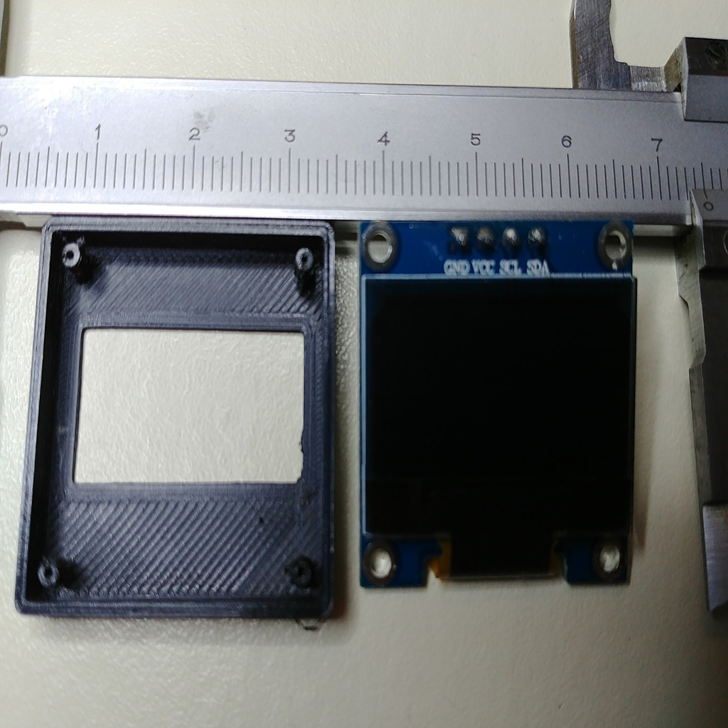 Free 3D file SSD 1306 0.96 Oled-Display Bezel・Template to download and ...