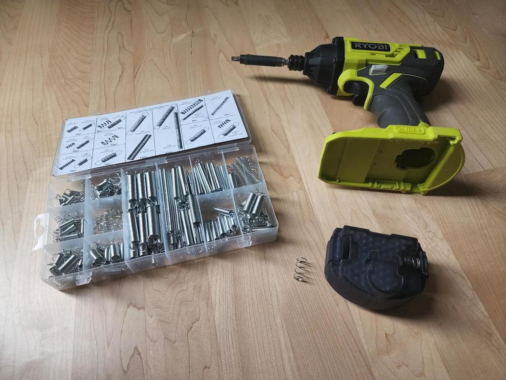 Free STL file Ryobi Tool Hanger・Object to download and to 3D print・Cults