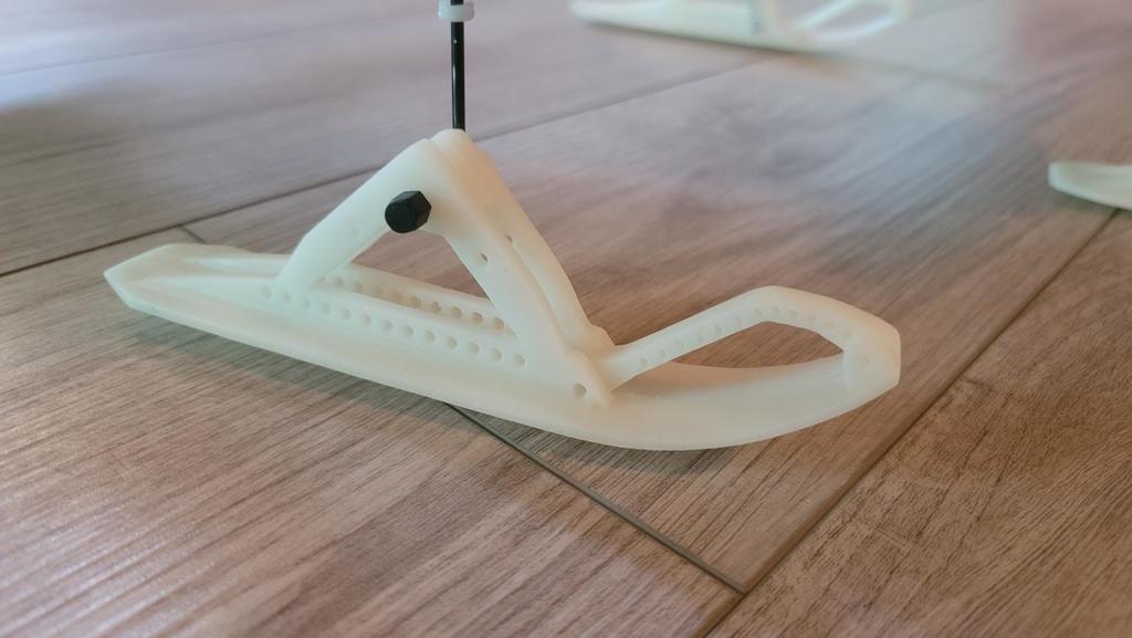 Free STL file RC Plane Winter Ski's・3D printer model to download・Cults