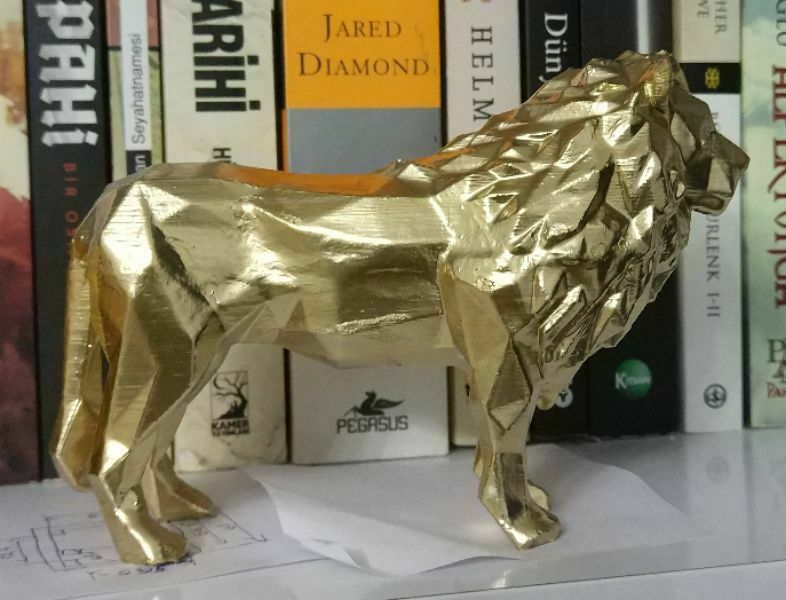 Fichier 3D gratuit lion low poly・Design pour imprimante 3D à télécharger・Cults