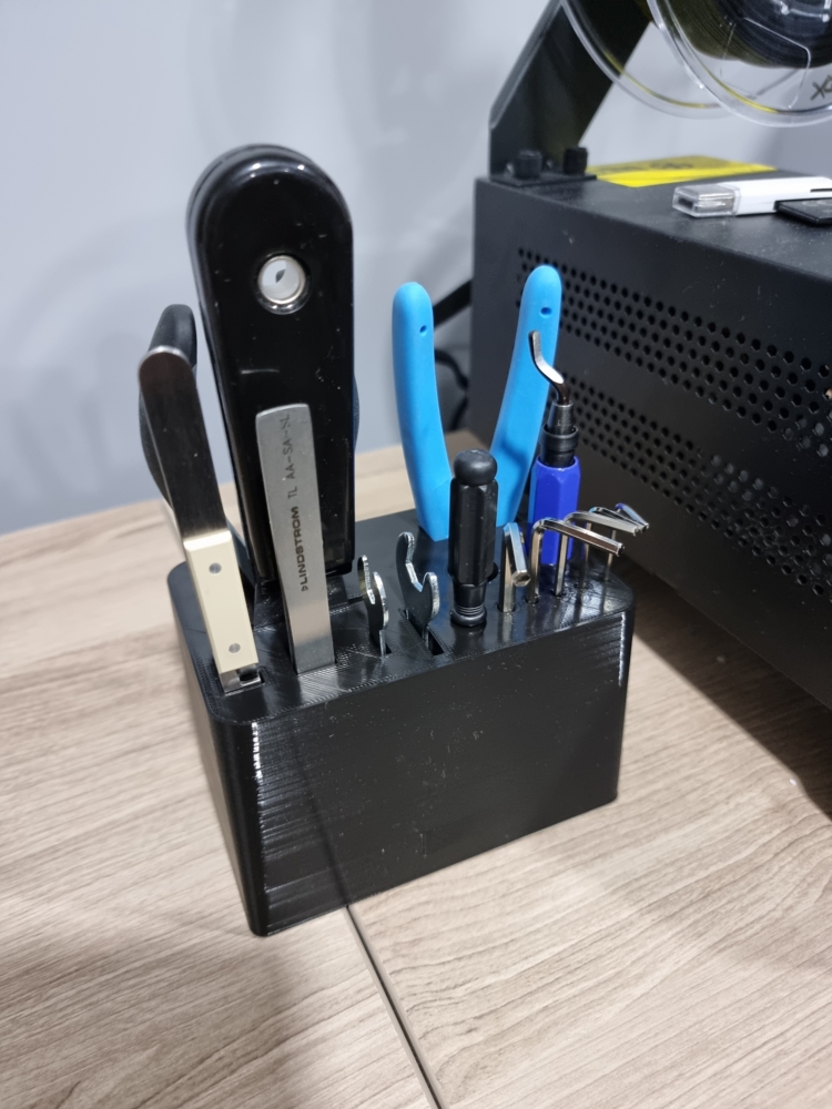 Free STL file CR10 Tool Holder, Printer Tool Holder・3D printable object ...