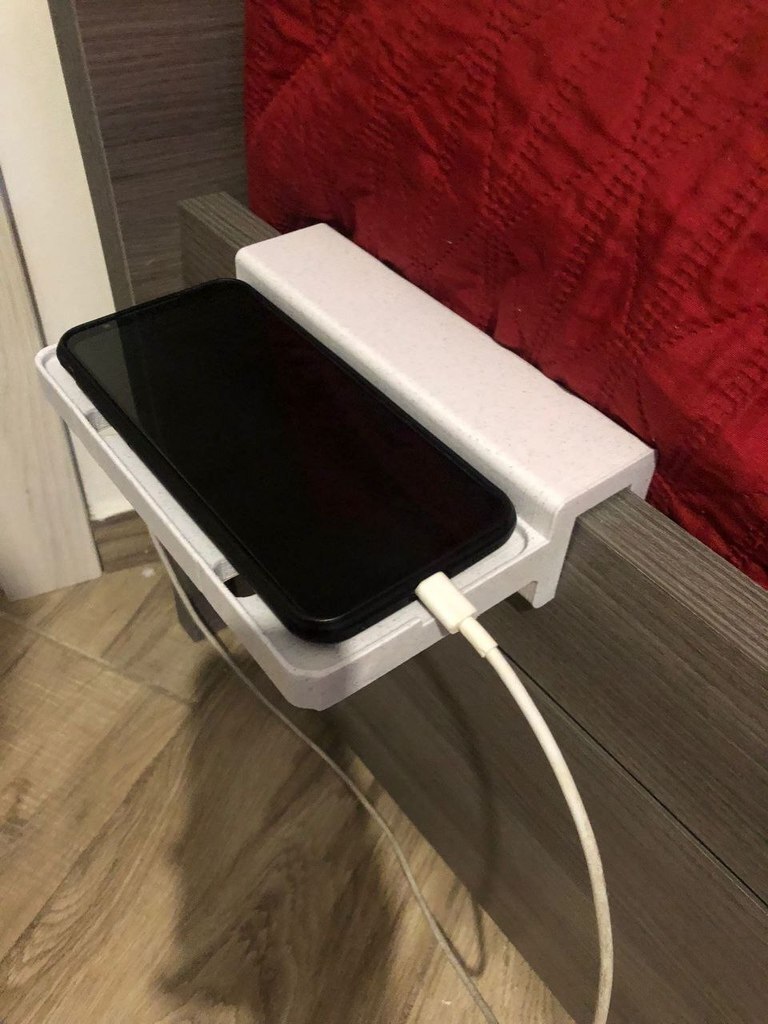Free STL file Bedside Phone shelf for all phones 📞・3D printer design to ...