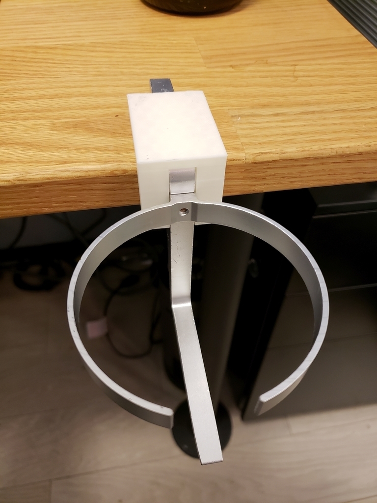 Free 3D file Desk Water Bottle Holder Stabilizer・3D print object to ...