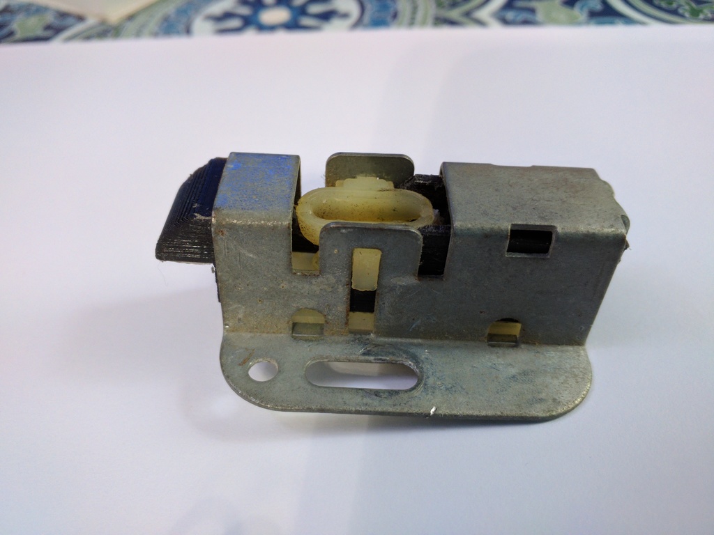 Free 3D file RV Designer H225 Concealed Positive Cabinet Latch・3D ...
