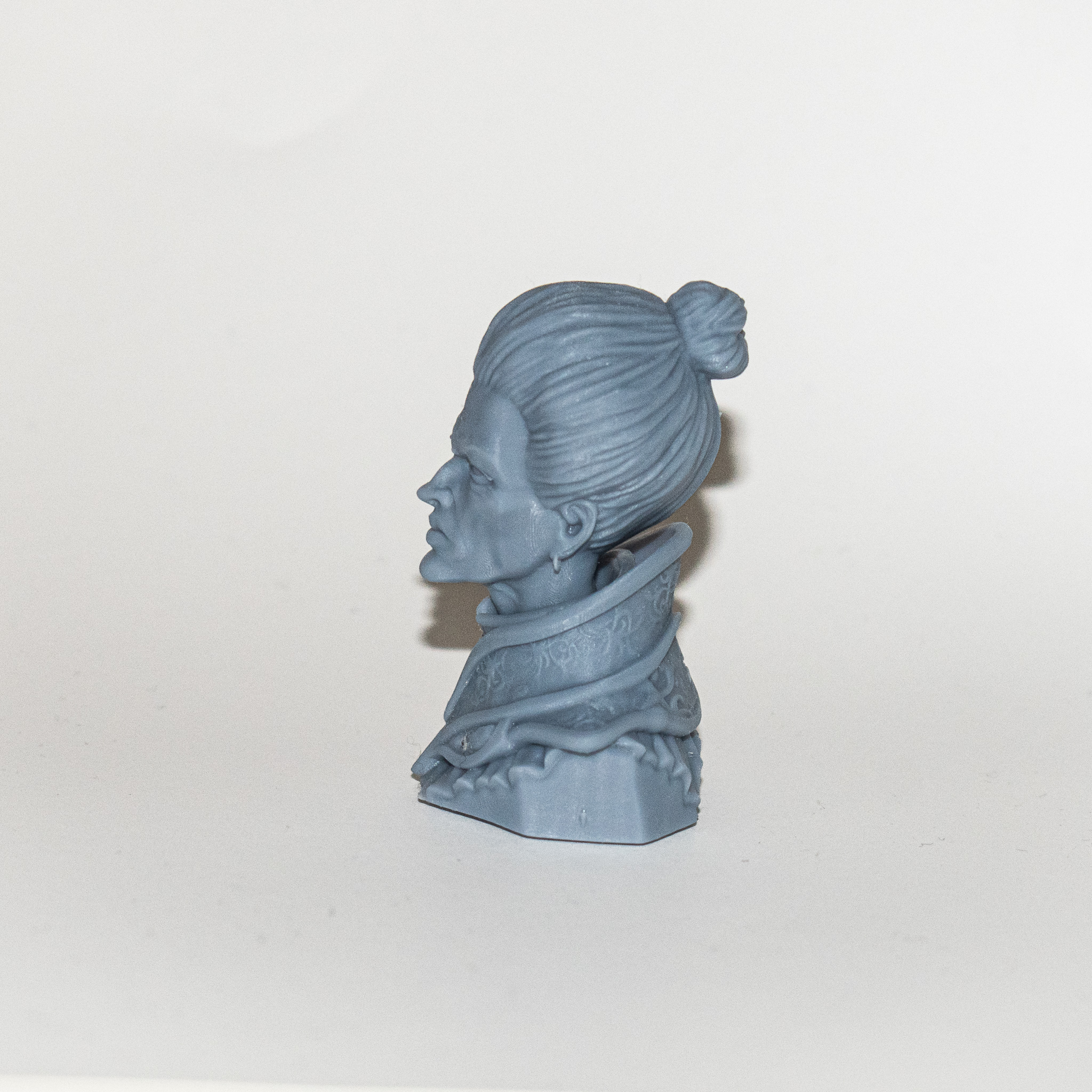 STL file Old Lady Bust 👴・3D printable design to download・Cults