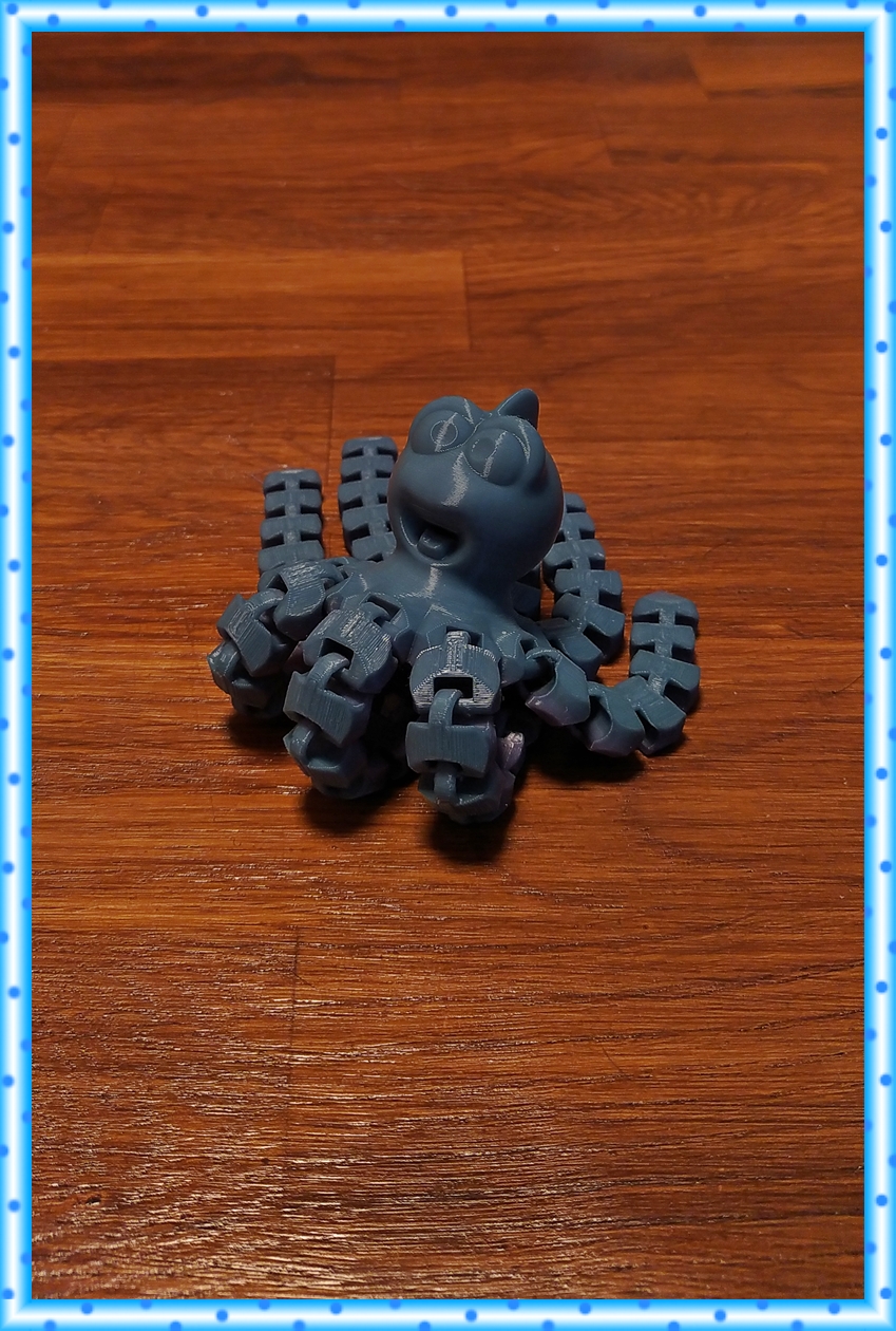 STL file Flexi print in place ! Octo the little Flexi sea monster! 👹 ...