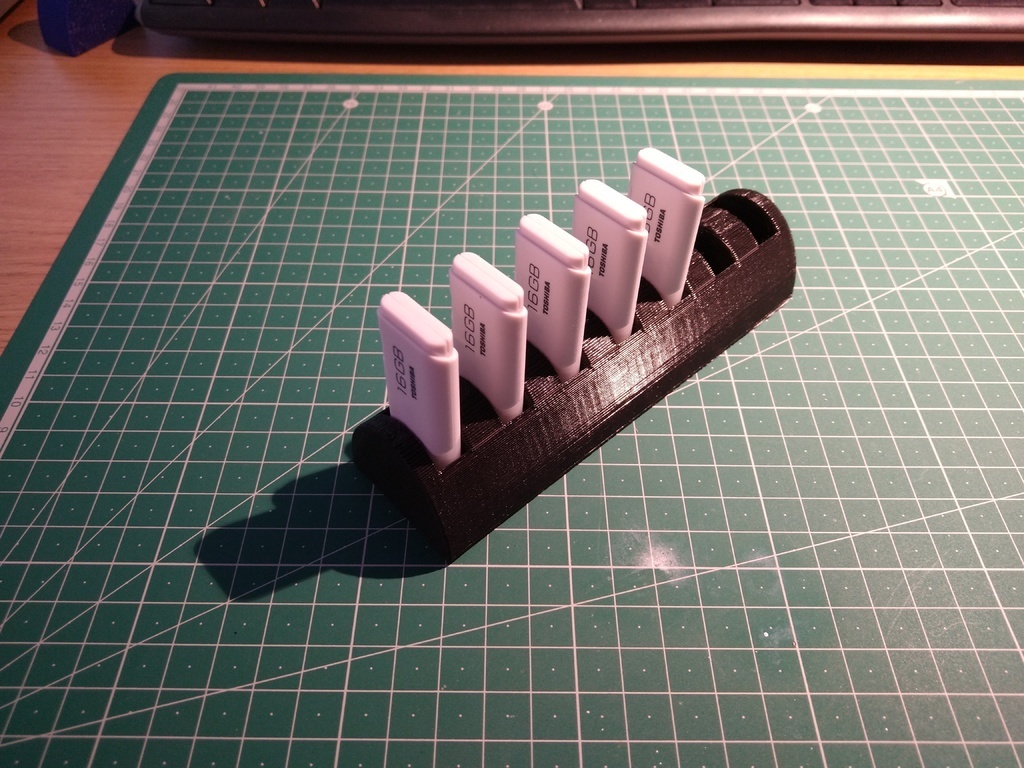 Free 3D file Simple USB holder (fits sticks 9mm x 22mm)・3D printer ...