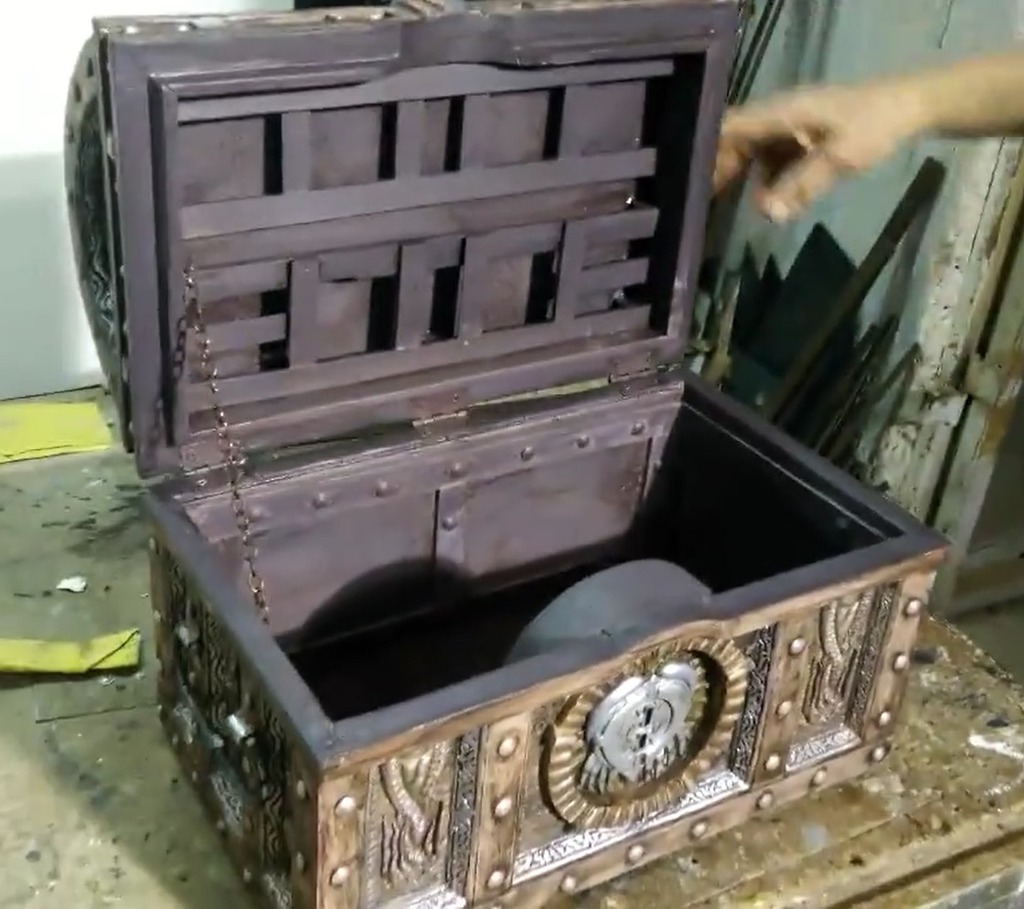 Free STL file davy jones chest 👾・3D printing design to download・Cults