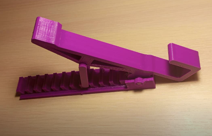 Free STL file Cooling Holder for laptop・3D print model to download・Cults