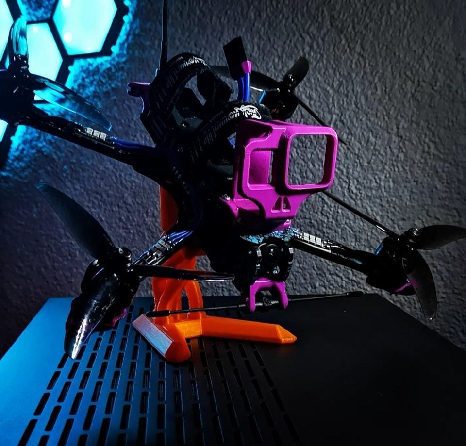 Free STL file FPV Copter Stand 5" - 7" 🚁・3D printing template to ...