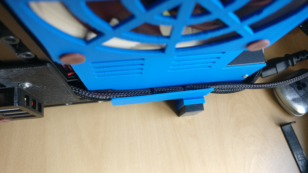 Archivo 3D gratuito Ender 3 v2 cubierta de la PSU 92mm MEJORADO・Design ...