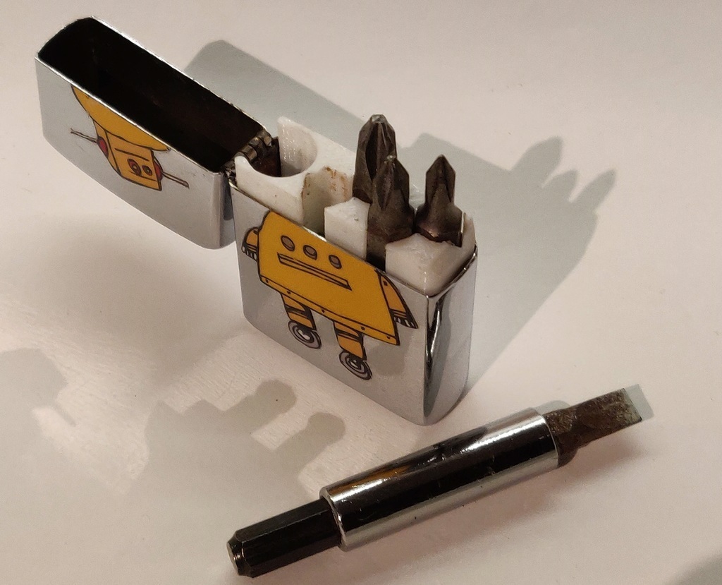 Free 3D file Zippo bit safe 📦・3D printer design to download・Cults