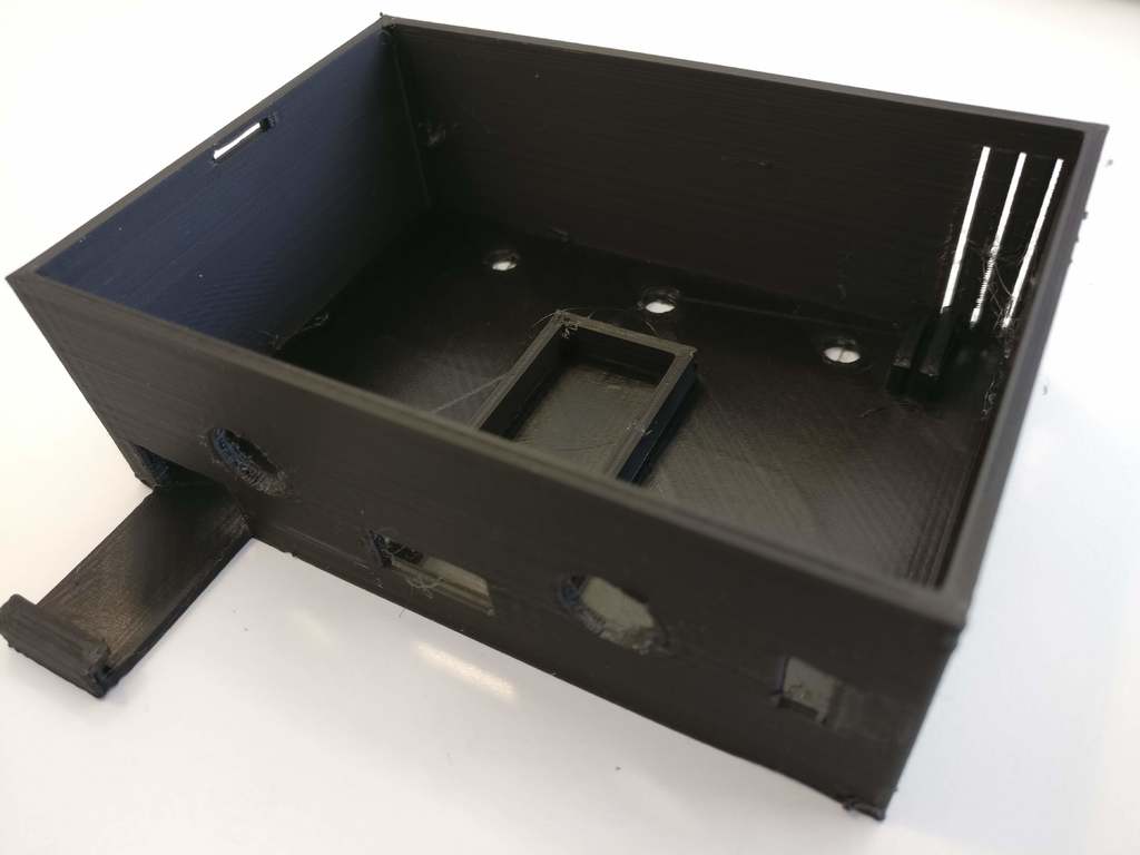 Free 3D file Box for NodeMCU v3 Lolin, Relay, DHT22, OLED SSD1306・3D ...