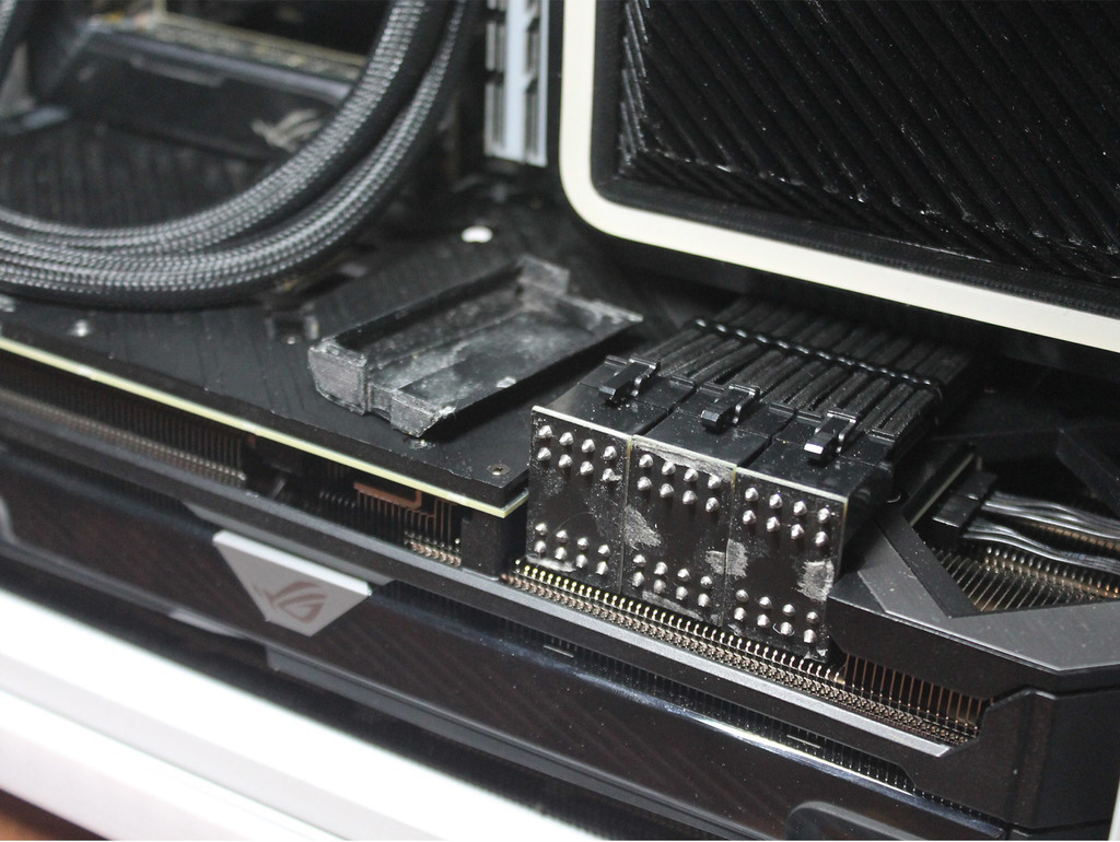 Fichier 3D gratuit Couvercle d'adaptateur PCIE GPU 180° à 8 broches ...