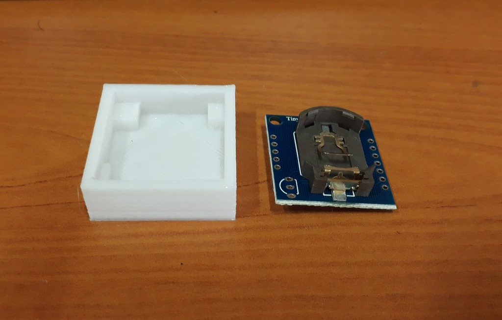 3D-Datei Winziger i2c RTC-Halter kostenlos・3D-Drucker-Modell zum ...