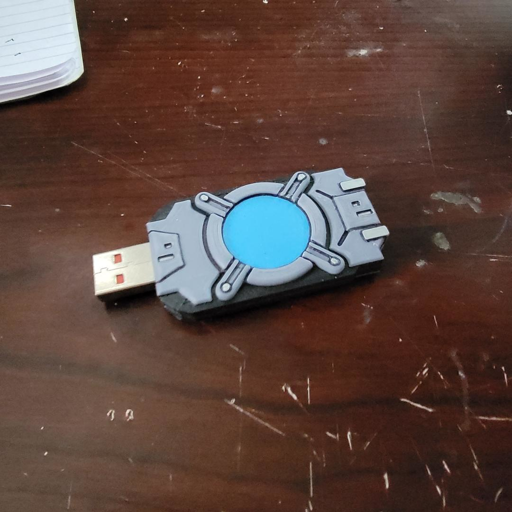 Fichier 3D gratuit Puce Halo Cortana USB 😇・Modèle à télécharger et à ...