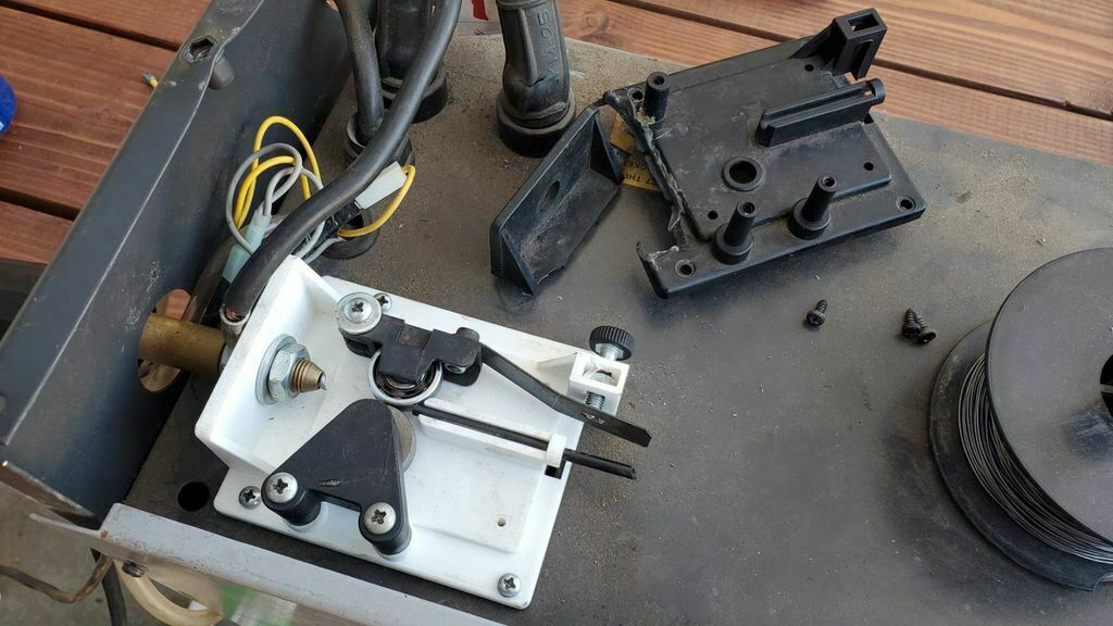 Free 3D file Wire Feeder Support for Migmate 130dp MIG welder・3D print ...