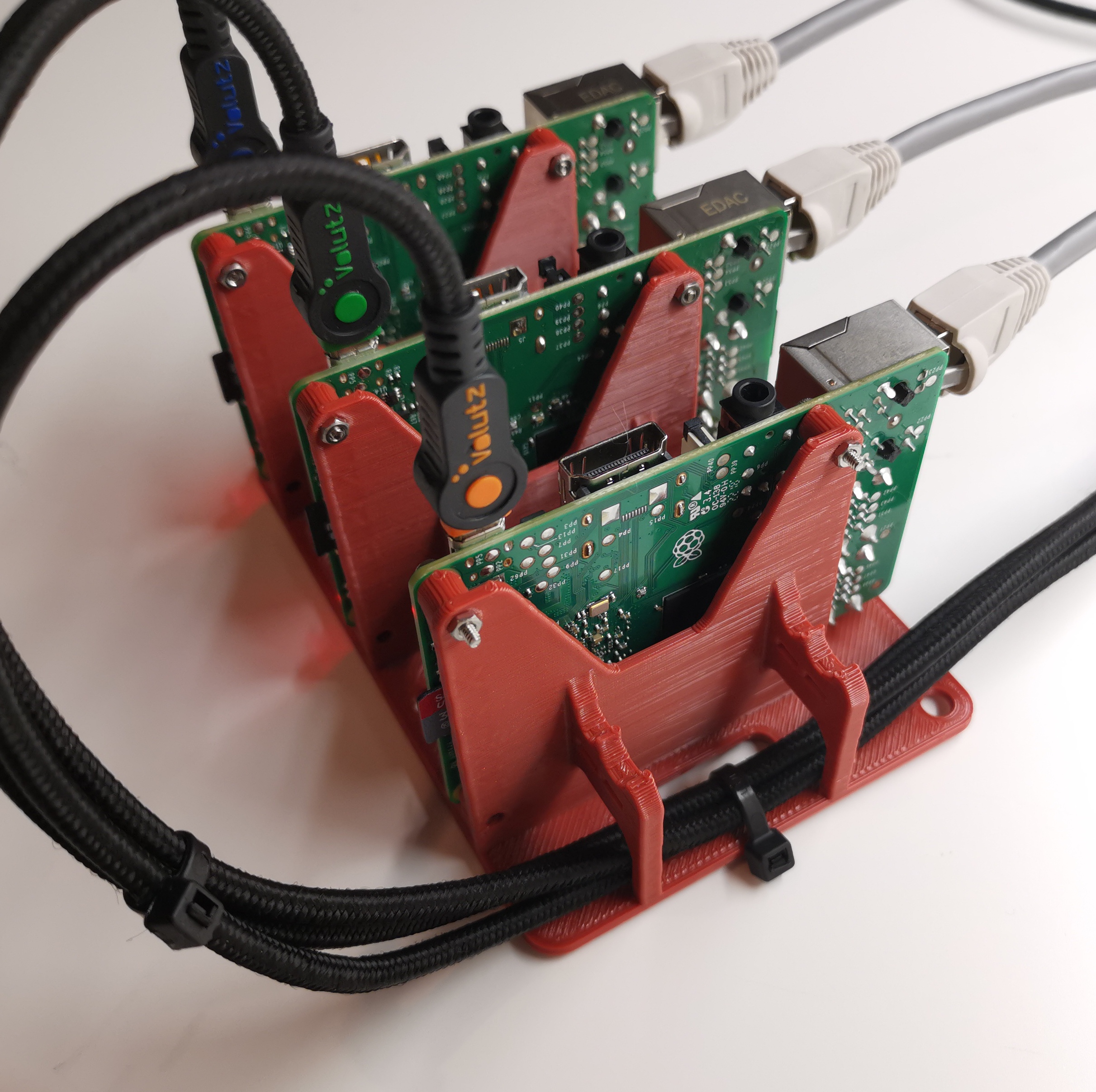 STL file Rasperry Pi Cluster Wall / Table Stand・Model to download and ...