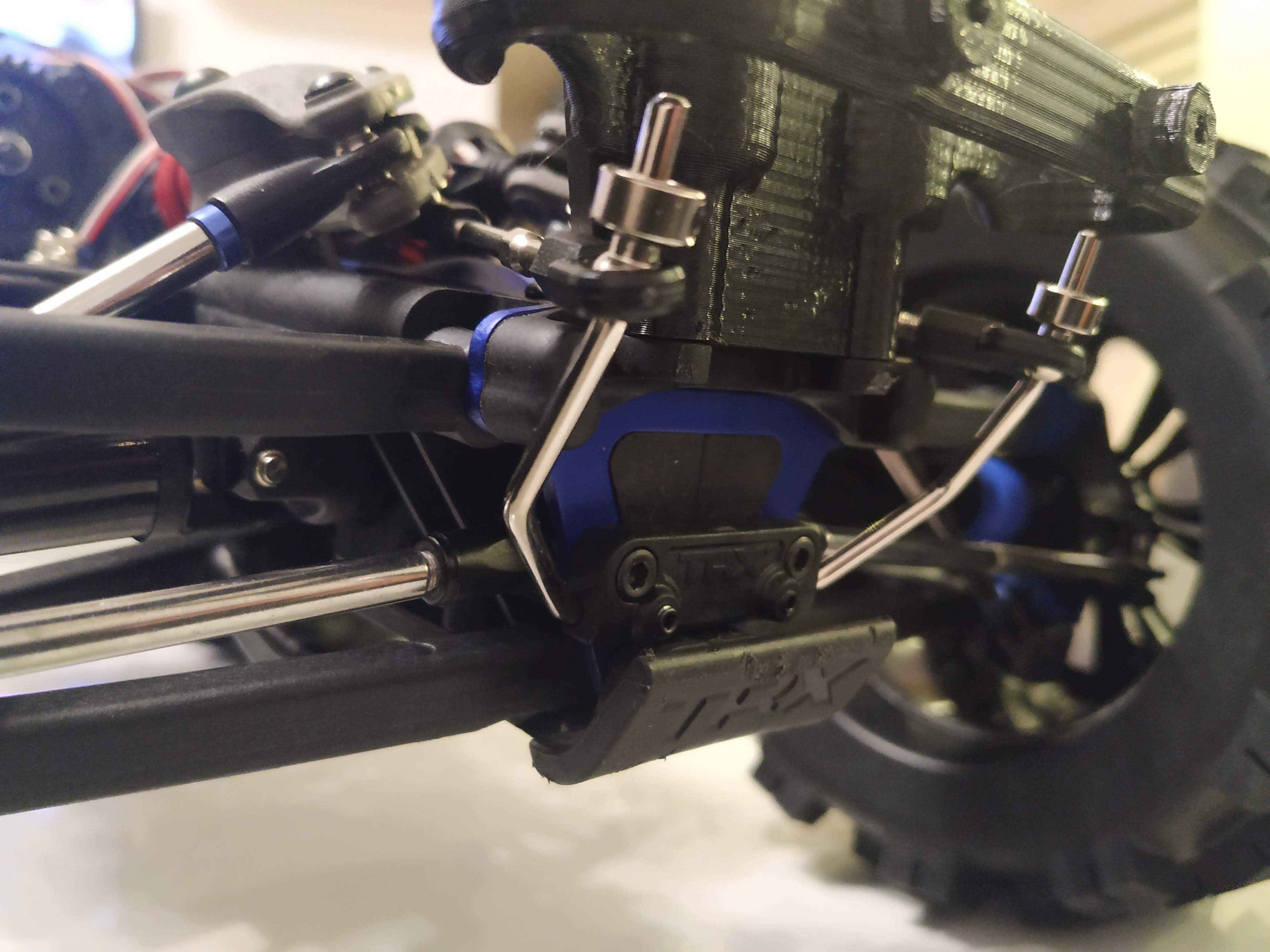 STL file Traxxas eRevo and Revo 3.3 - mounting the rear bumper with the ...