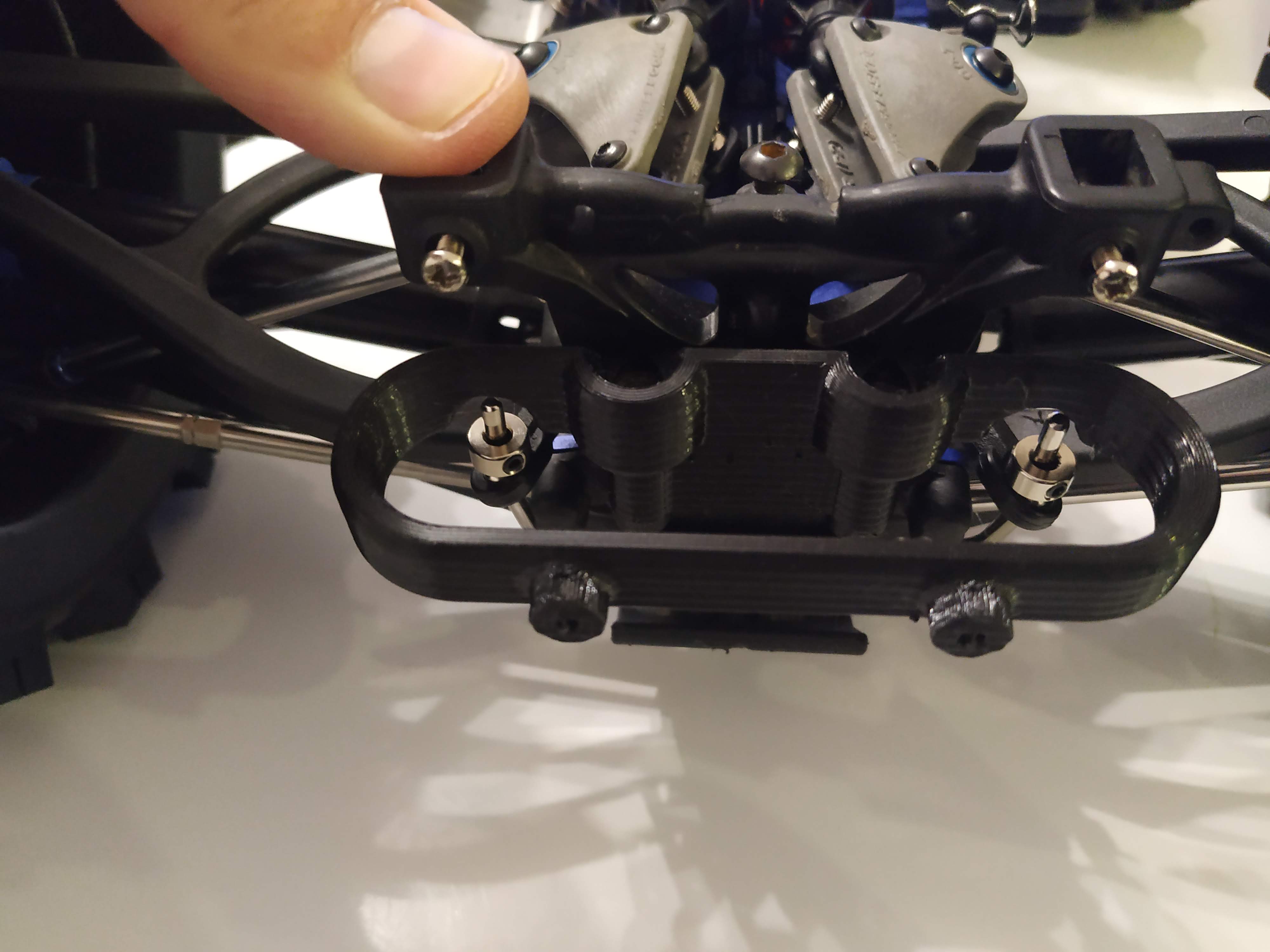 STL file Traxxas eRevo and Revo 3.3 - mounting the rear bumper with the ...