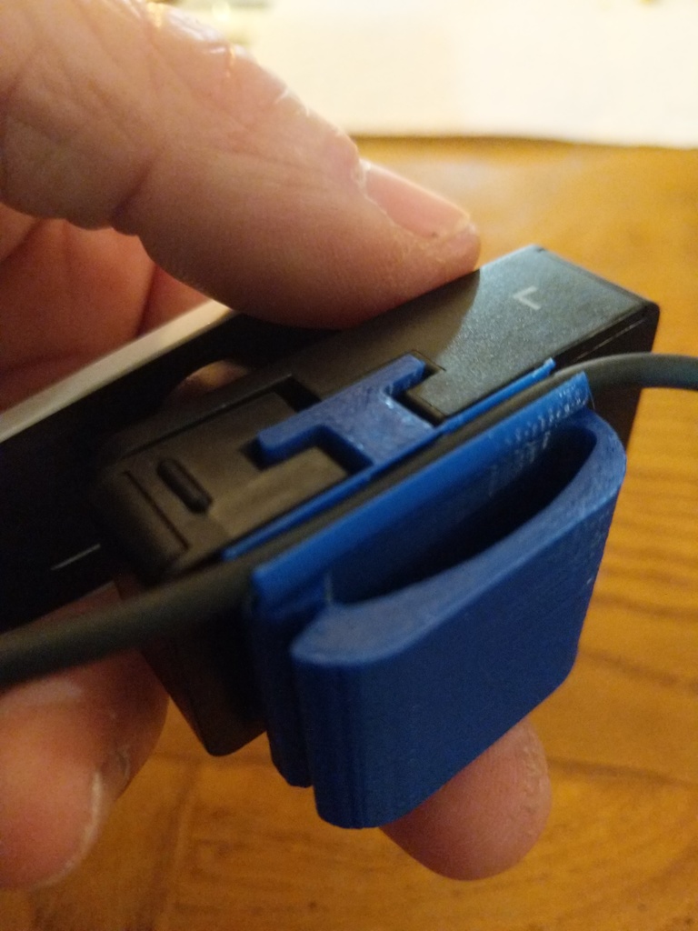 Fichier 3D gratuit Bionik oculus quest mount・Objet à télécharger et à ...