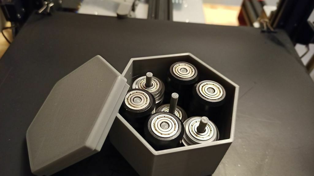 Free 3D file 3D wheel bearing container・3D printable design to download ...