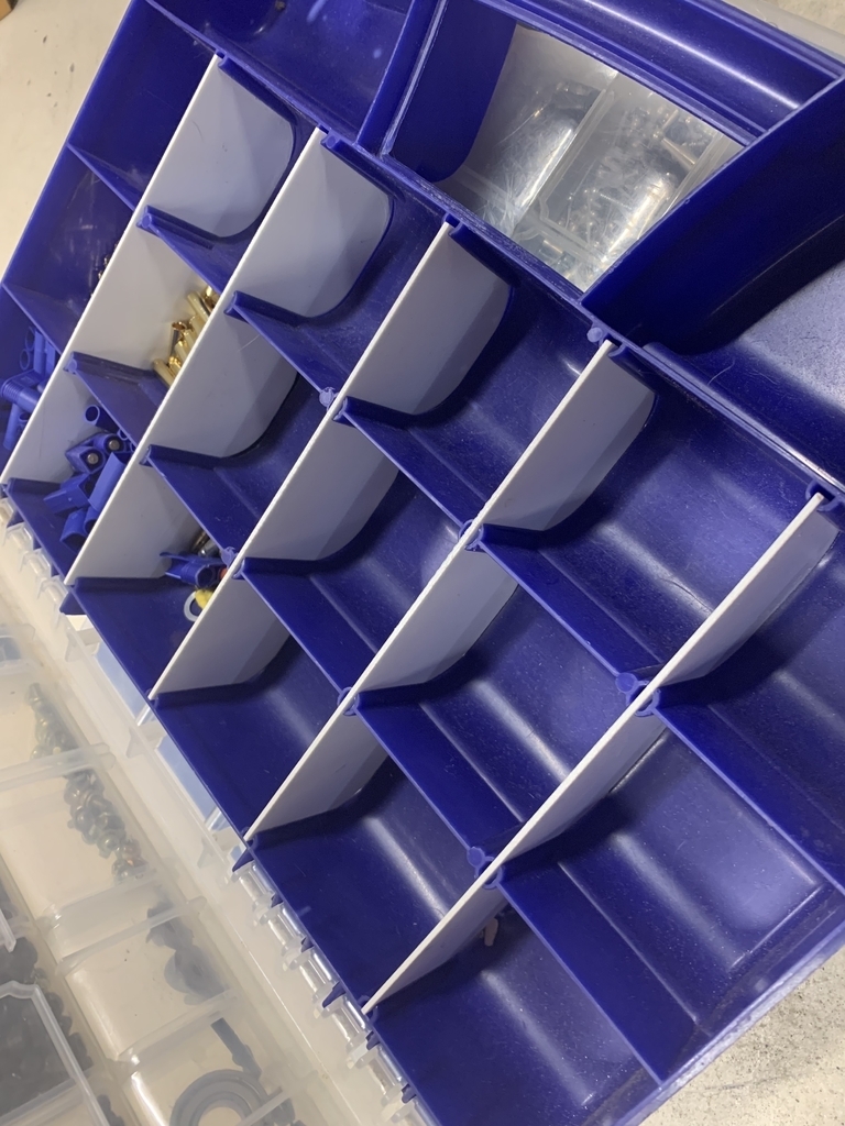 Free 3D file Akro-Mils 06118 Divider 📦・3D printing design to download・Cults