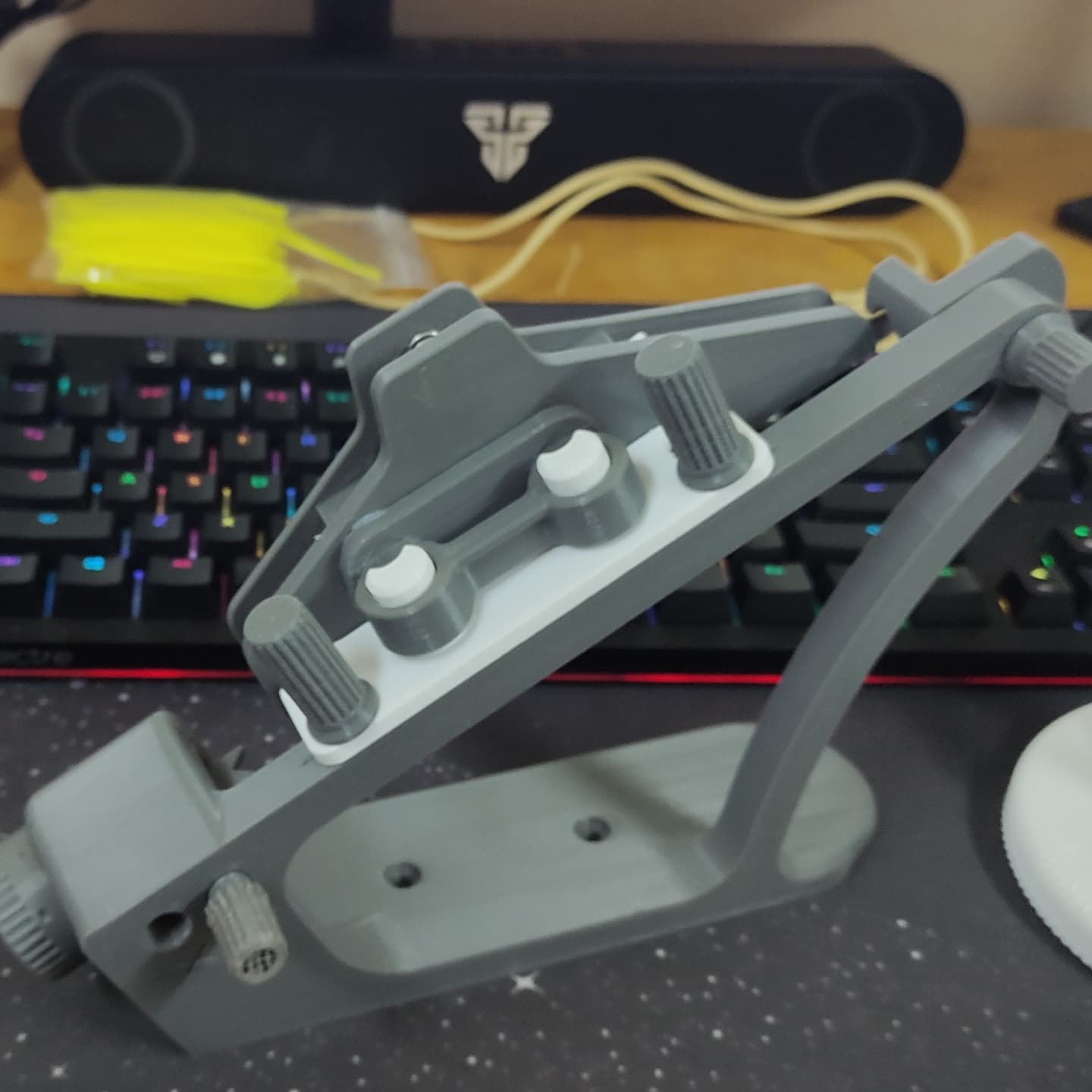 3D printed Adjustable Archery Fletching Jig: Angled Version • made with ...