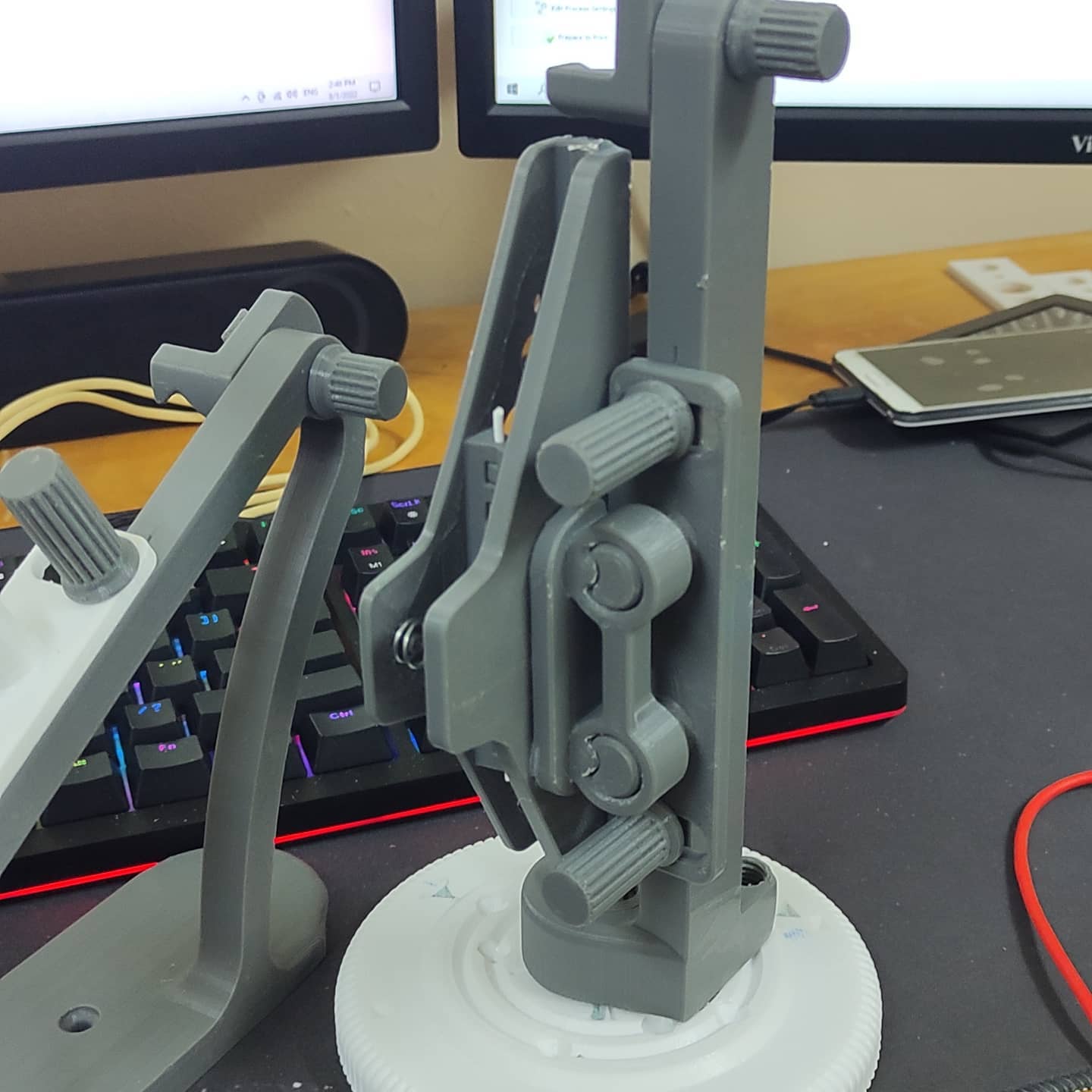 3D printing Adjustable Archery Fletching Jig: Vertical Version • made ...