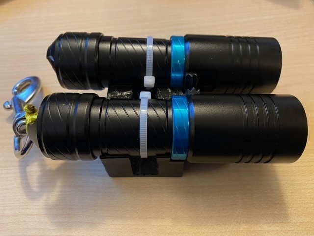 Free 3D file Dual Dive Light Goodman Style Handle・Object to download ...