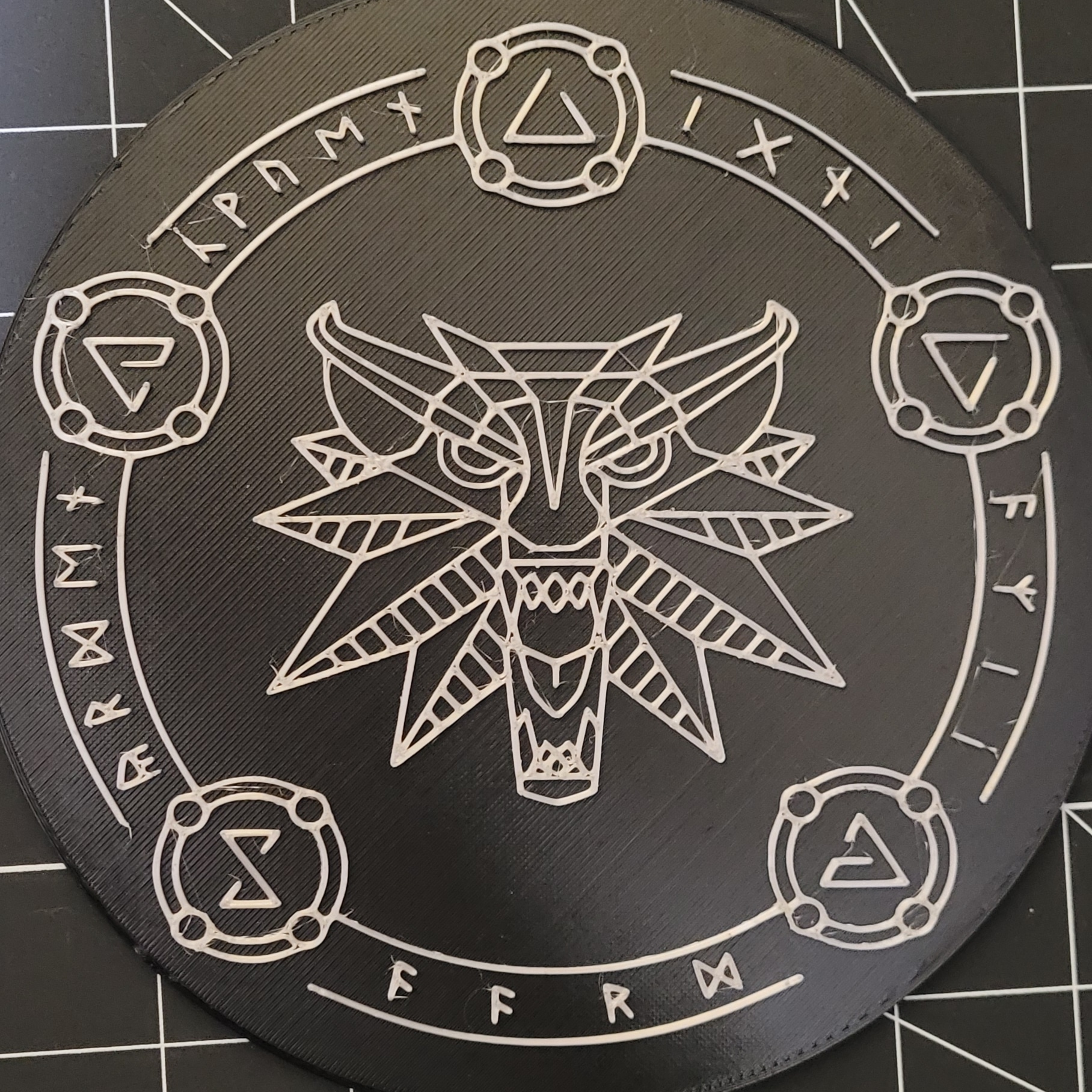 STL file The Witcher Wolf Sigil Wall Art・3D print design to download・Cults